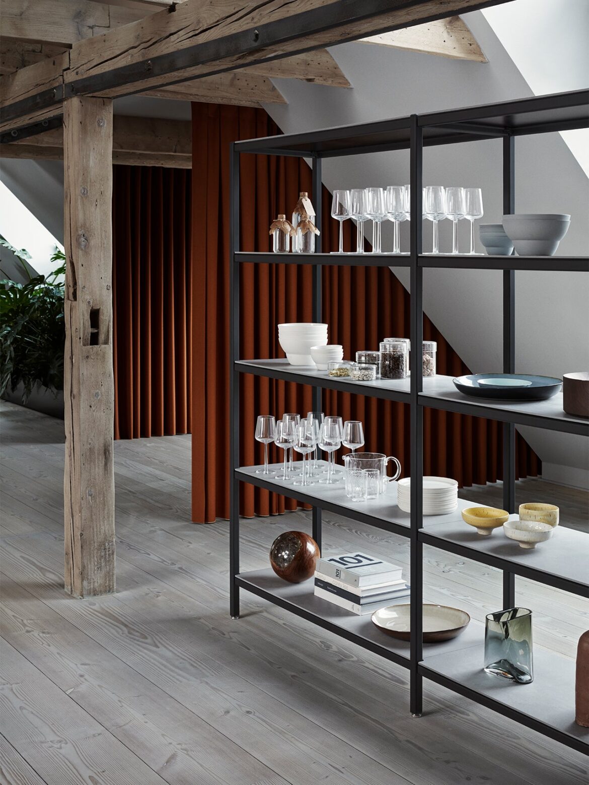 VIPP475 | RACK TALL ~ project | vipp